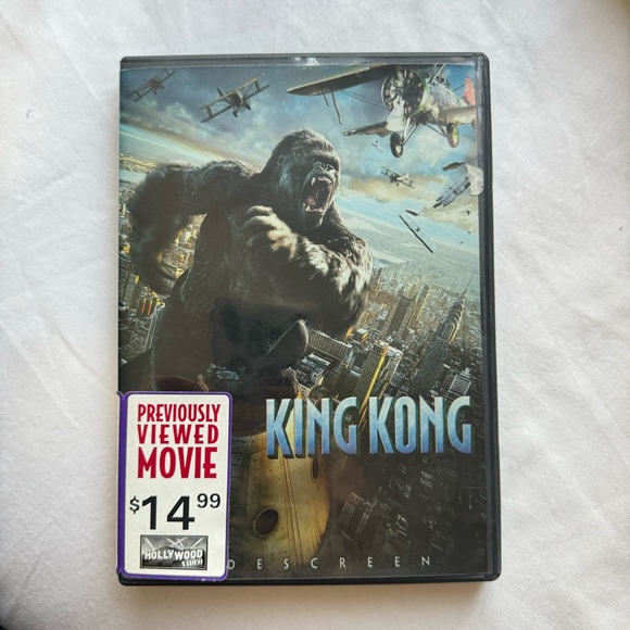 Universal | Media | King Kong Full Screen Dvd | Poshmark